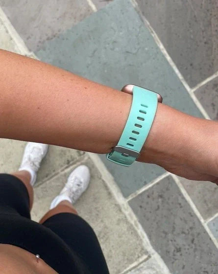 Which is the Best Fitbit Versa 2 Band for Sensitive Skin? – FitStrapsUK