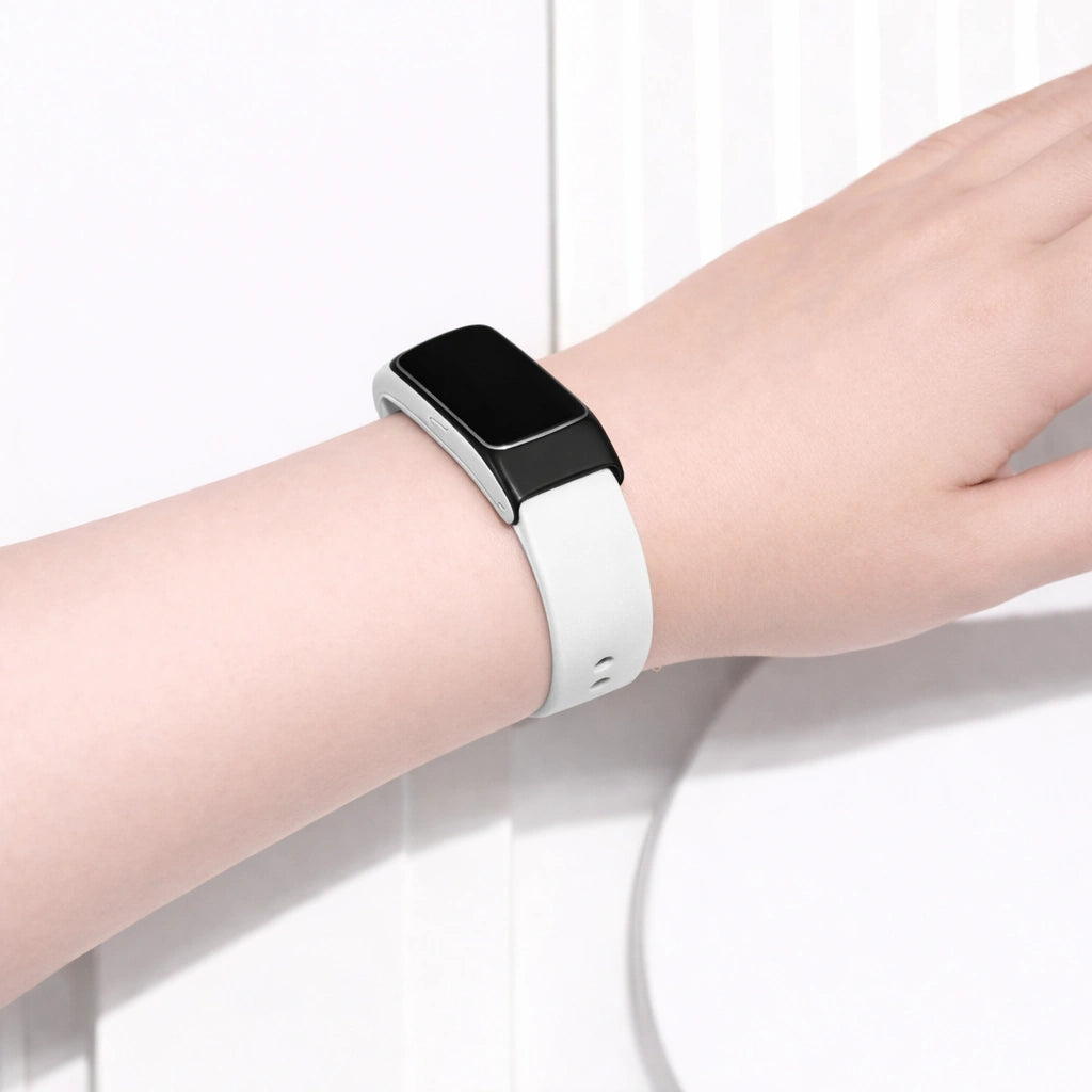 White Watch Strap for Charge 6 Fitbit Device – FitStrapsUK